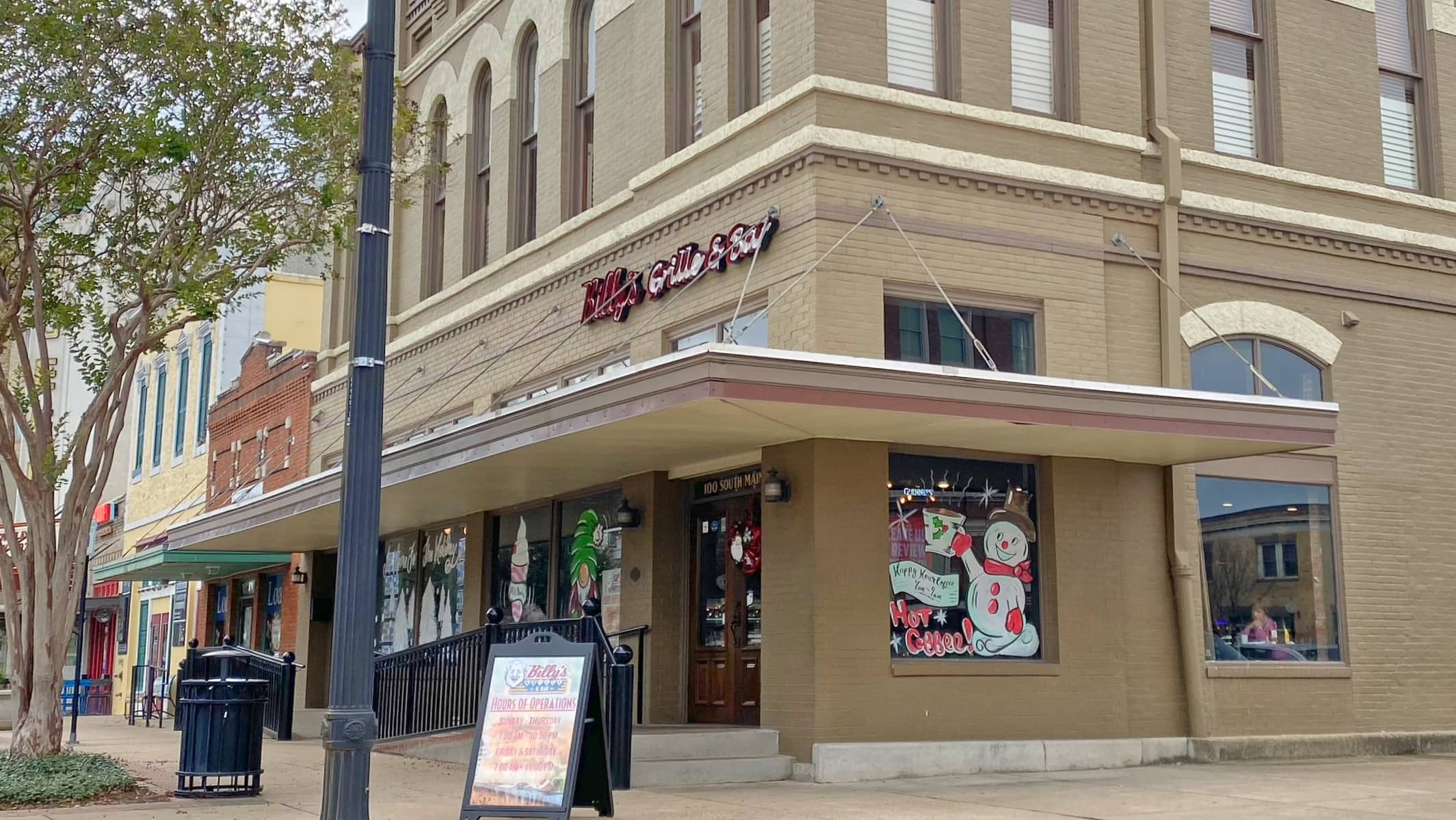 Billy's Grille & Bar - Kendra Hudson